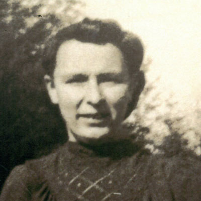 DAVIS, Meta - Springfield Funeral Home & Crematorium » Kelowna ...